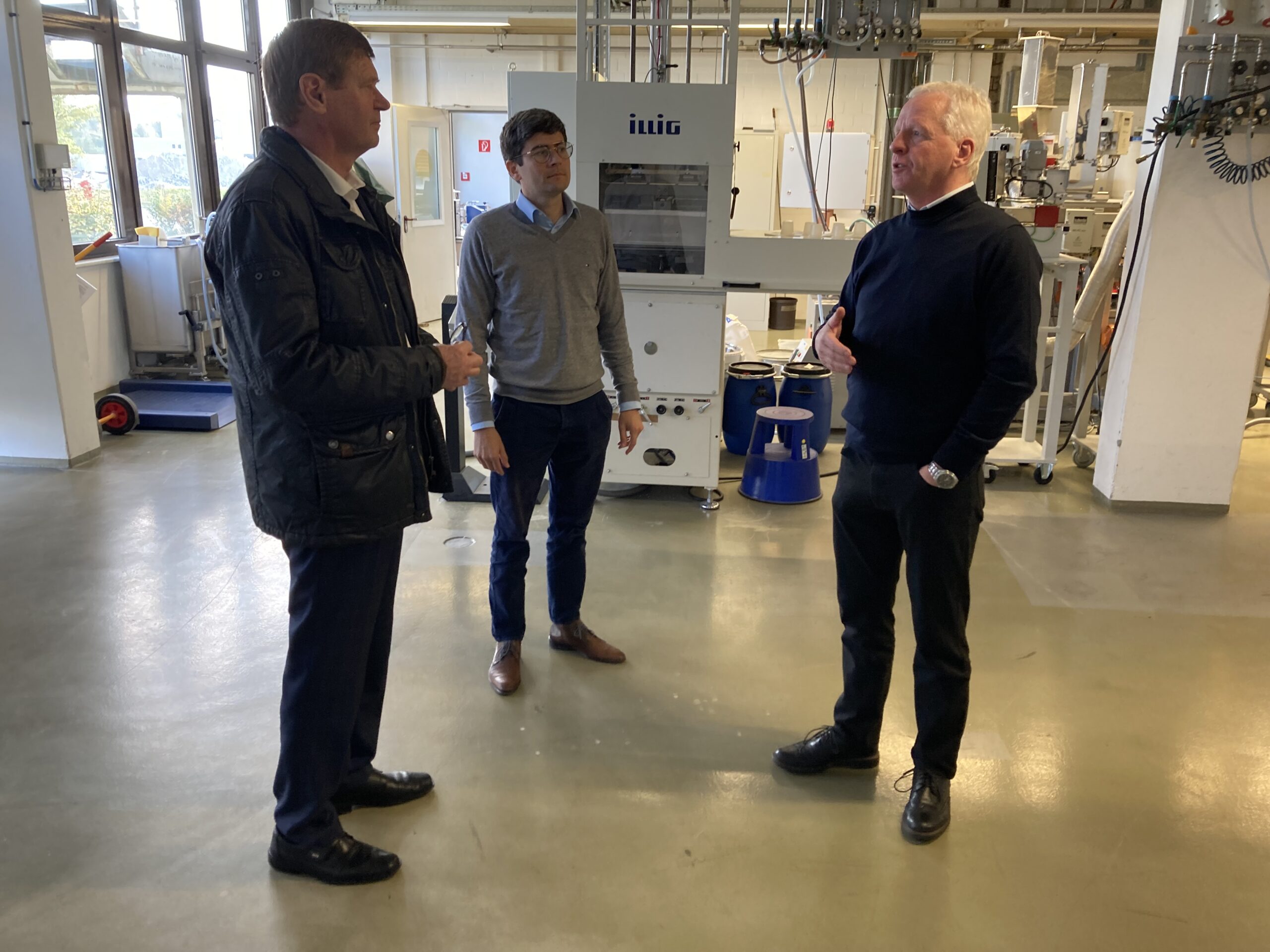 Starker Wirtschaftsstandort Landkreis OSL - Landrat zu Besuch in den ...